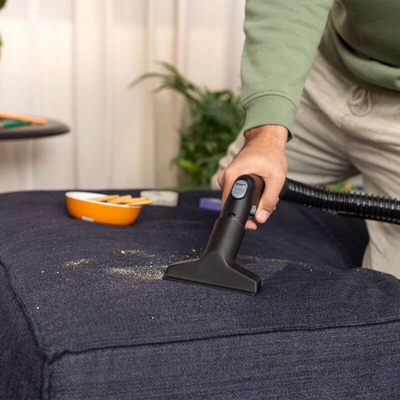 Aspirator cu spalare Karcher, tip SE4 - eMAG.ro