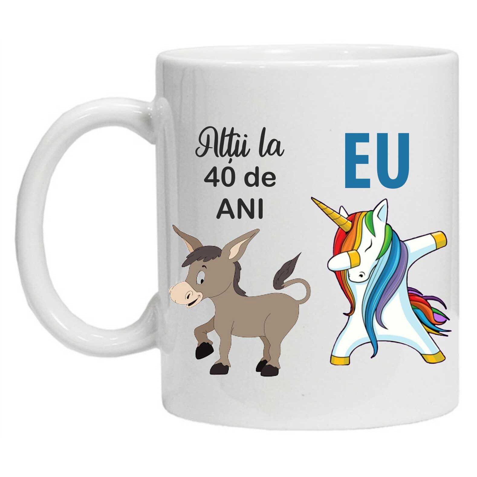 Cana personalizata cu mesajul "Altii la 40 ani",40 ani, CRD PRINT, 330ml, alba - eMAG.ro