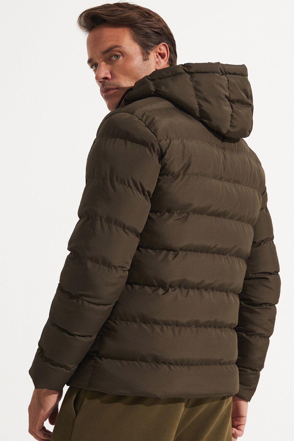 June, Geaca matlasata cu buzunare cu fermoar, Maro fango, XL - eMAG.ro