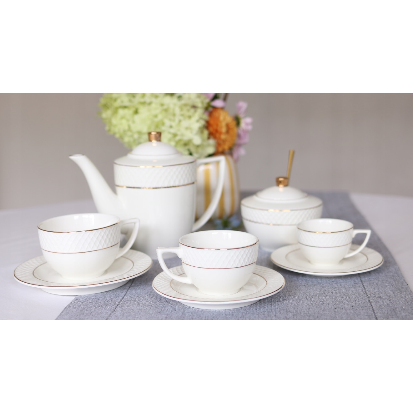 Set cesti cafea lux, Portelan, Alb, 170 ml, 4x Ceasca + 4x Farfurie ...