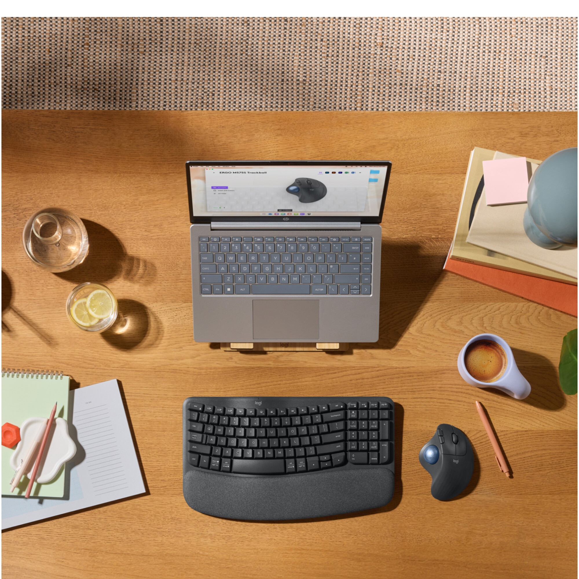 Mouse Logitech ERGO M575S Wireless Trackball, Graphite, Blue Ball - eMAG.ro