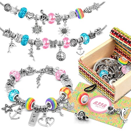 Set bratari pentru fetite, cu margele metalice si pandantive, cutie ...