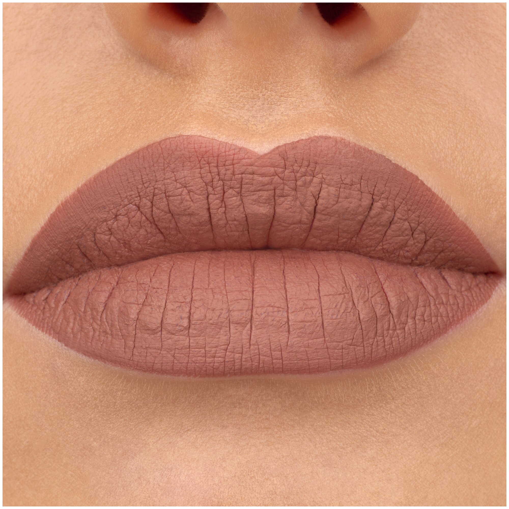 Ruj mat Essence 8h matte liquid lipstick 01, 2.5 ml - eMAG.ro