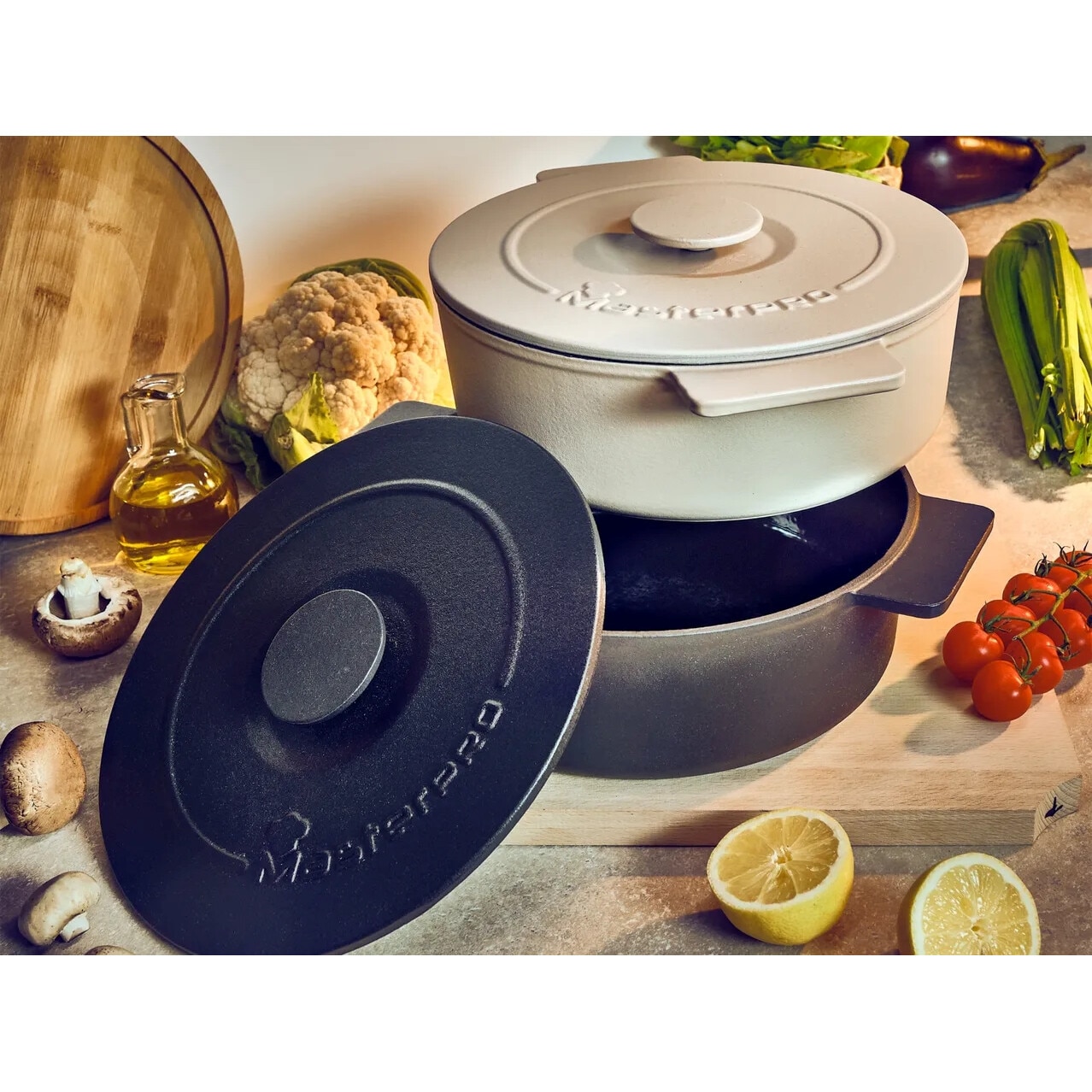 Cratita joasa cu capac din fonta MasterPro by Chef Florin Dumitrescu, 5.8L, 29 cm - eMAG.ro