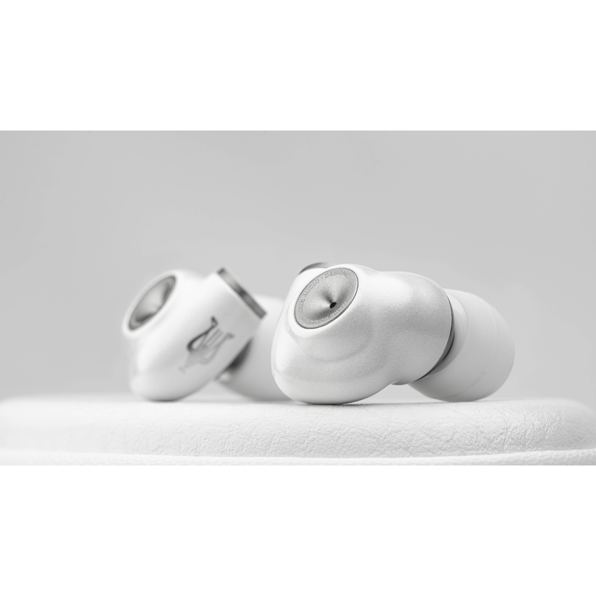 Casti Meze Audio ALBA - eMAG.ro