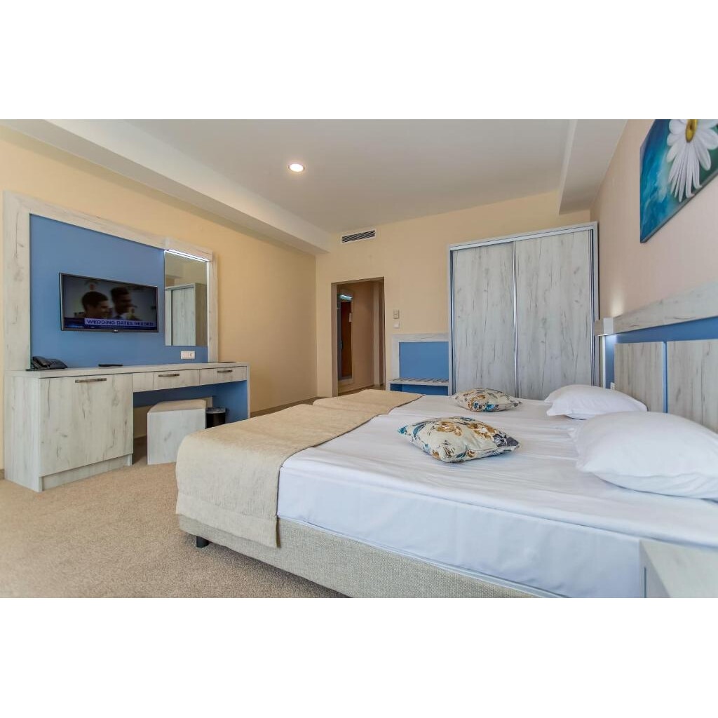 Pachet Camera dubla standard, Dit Evrika Beach Club Hotel, 4 stele, 7 ...