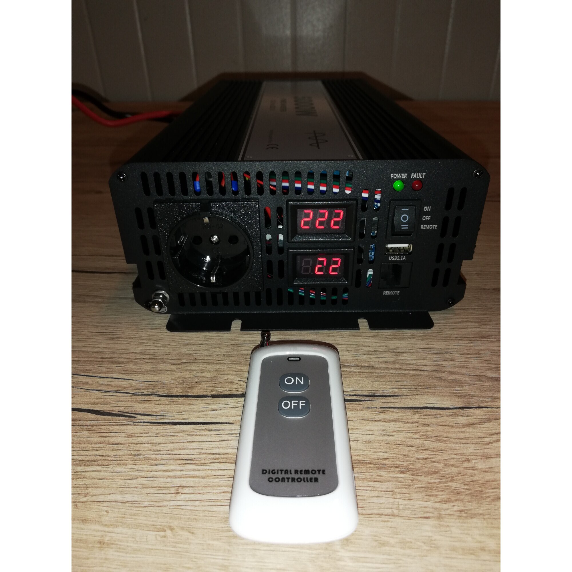 Invertor 5000 W, sinus pur, 12 V - 220 V auto si panouri solare, priza ...