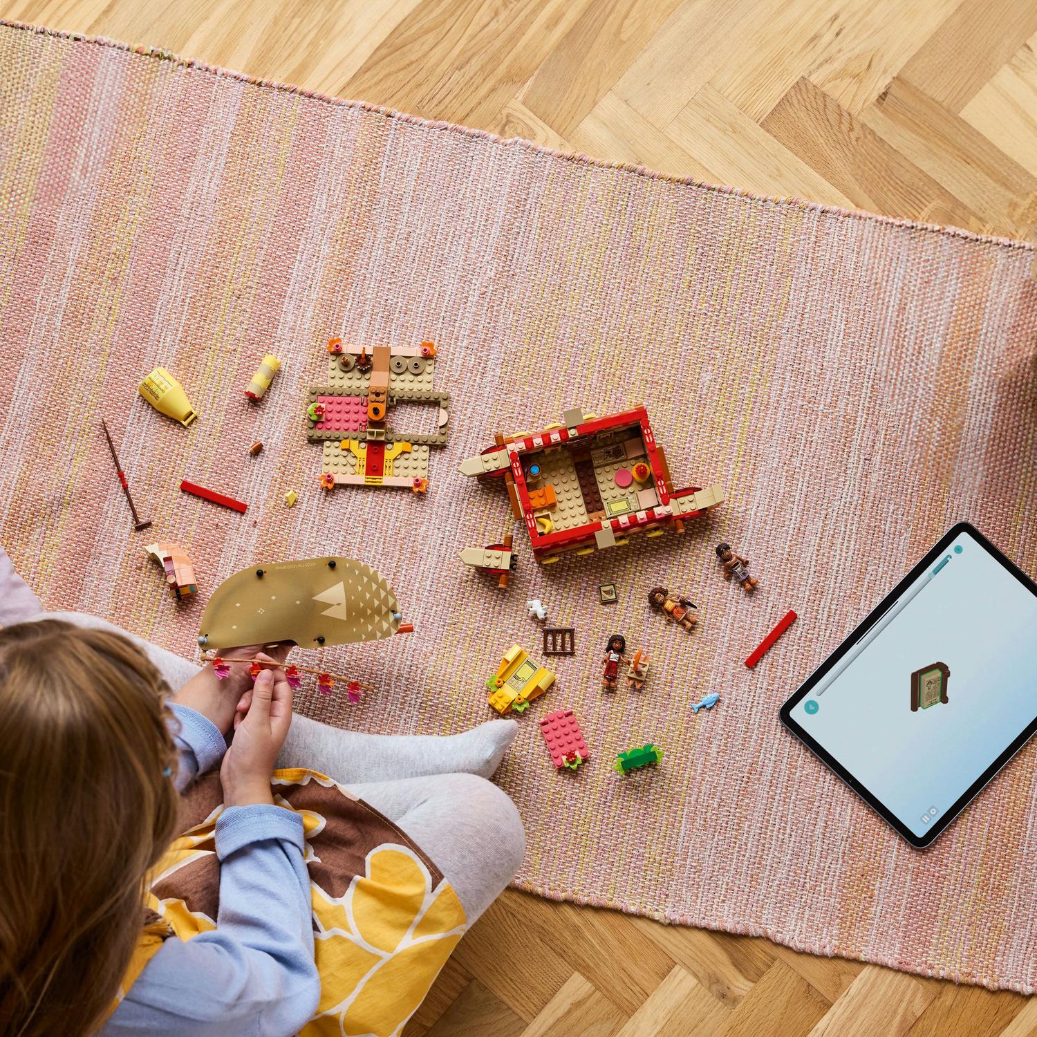 LEGO® Disney Princess™ - Canoea de aventura a Moanei 43270, 529 piese ...