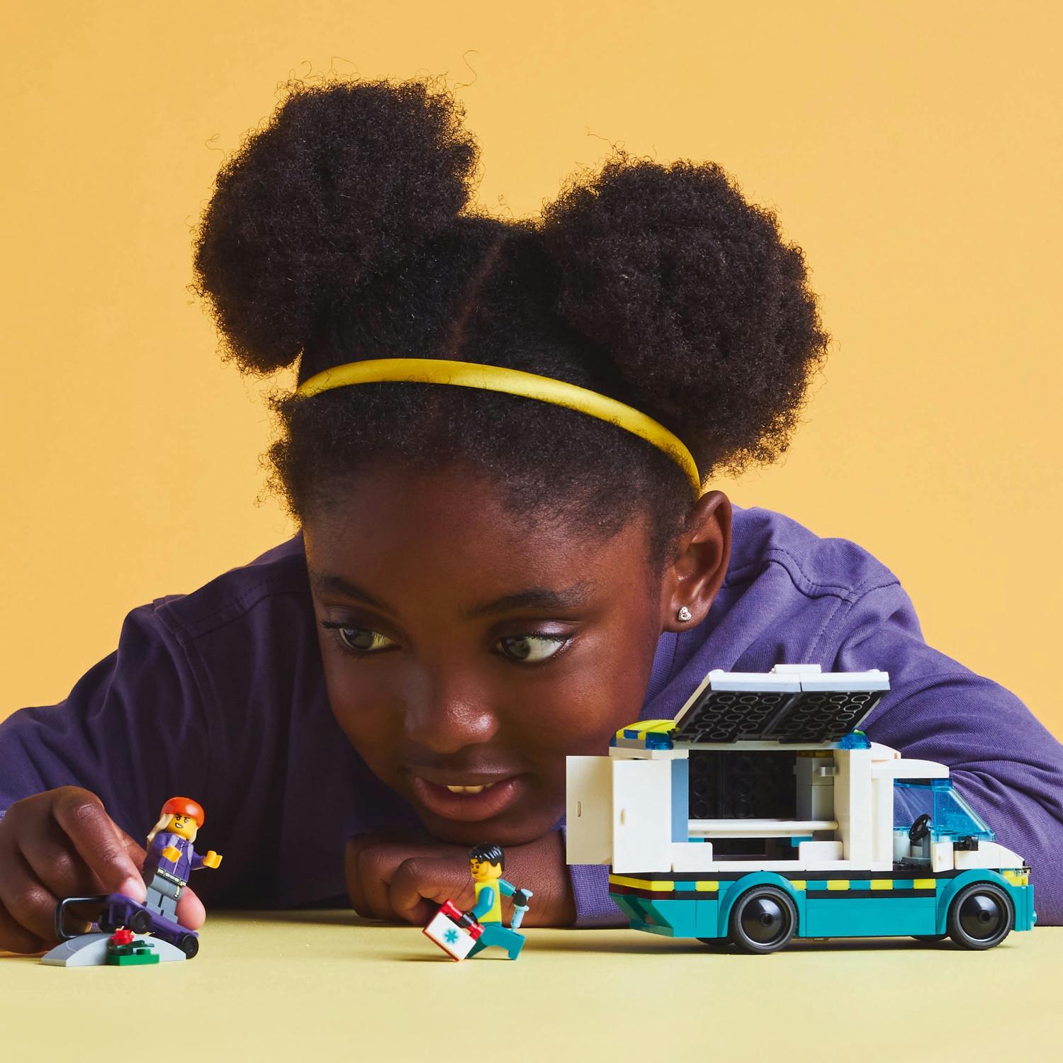 LEGO® City - Ambulanta de urgente 60451, 184 piese - eMAG.ro