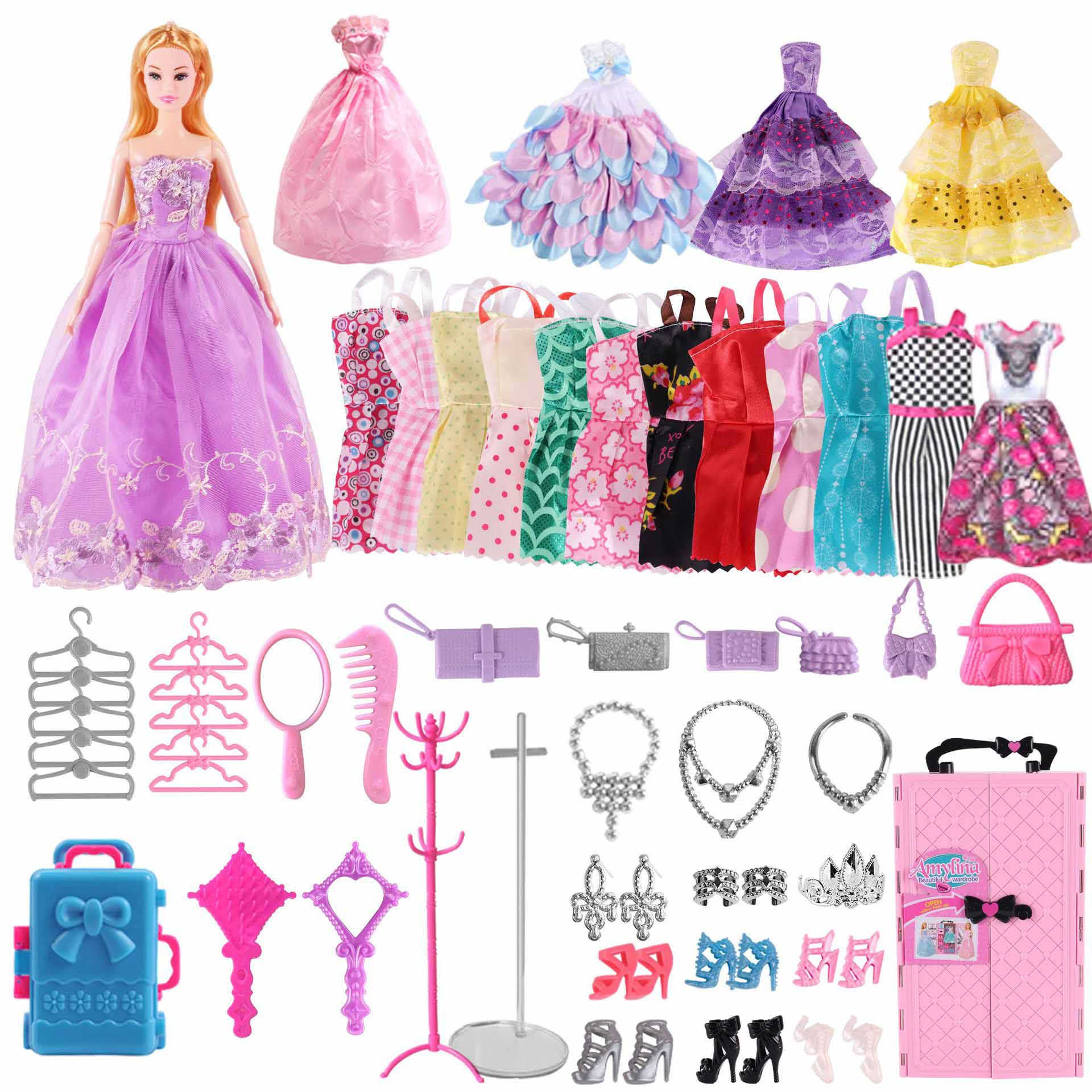 Set de jucarii pentru papusa Barbie, inclusiv haine si diverse ...