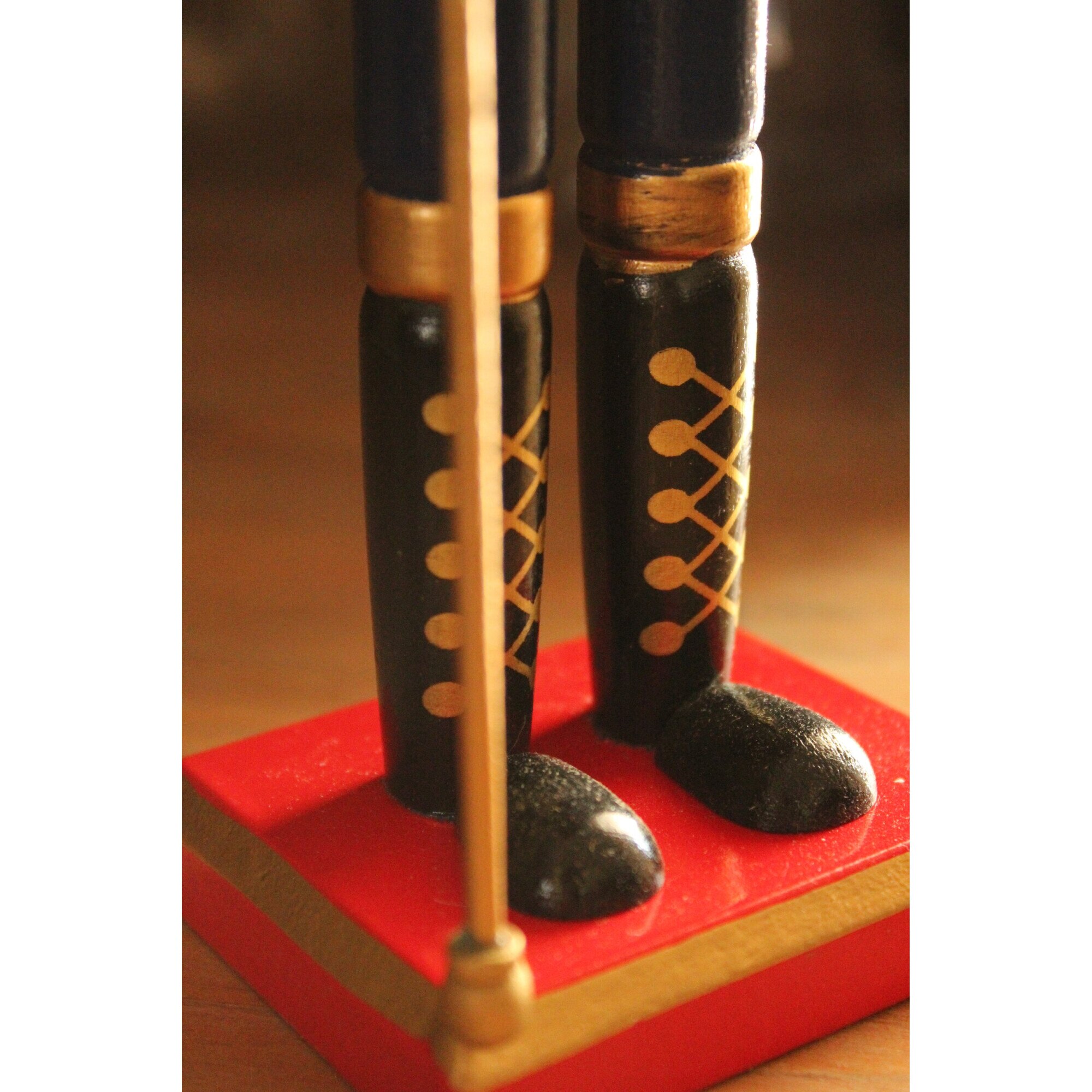 Spargator de nuci de Craciun, 30 cm inaltime, caracter ornamental, material lemn, realizat ...