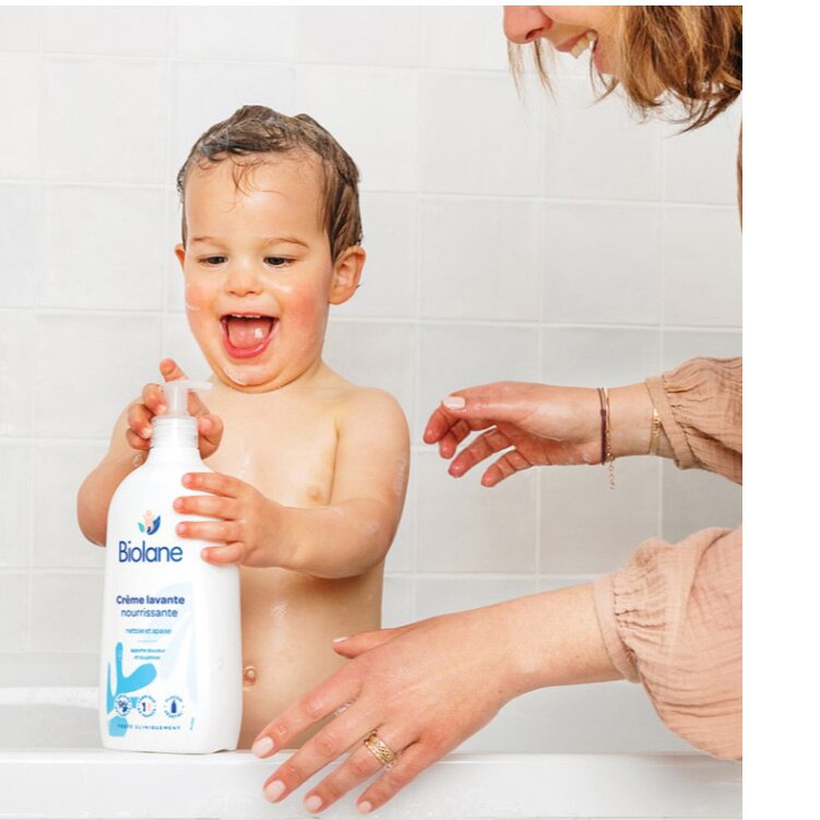 Crema de spalare hranitoare pentru par si corp bebelusi Biolane, 96% ...