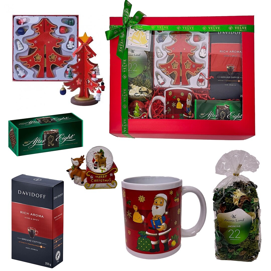 Pachet Secret cu brad decorativ din lemn, ornament glob, cana imprimata ...