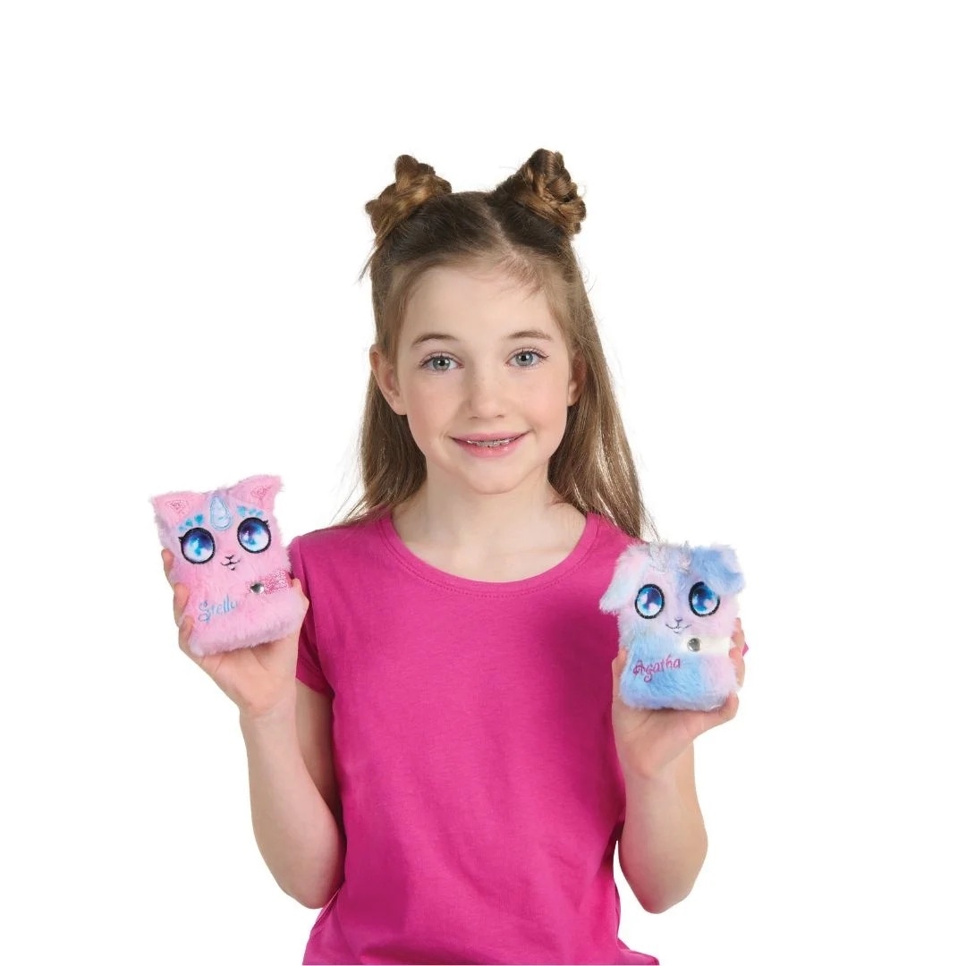 Mini carnetel pufos, personaj Agatha - Nebulous Stars - eMAG.ro