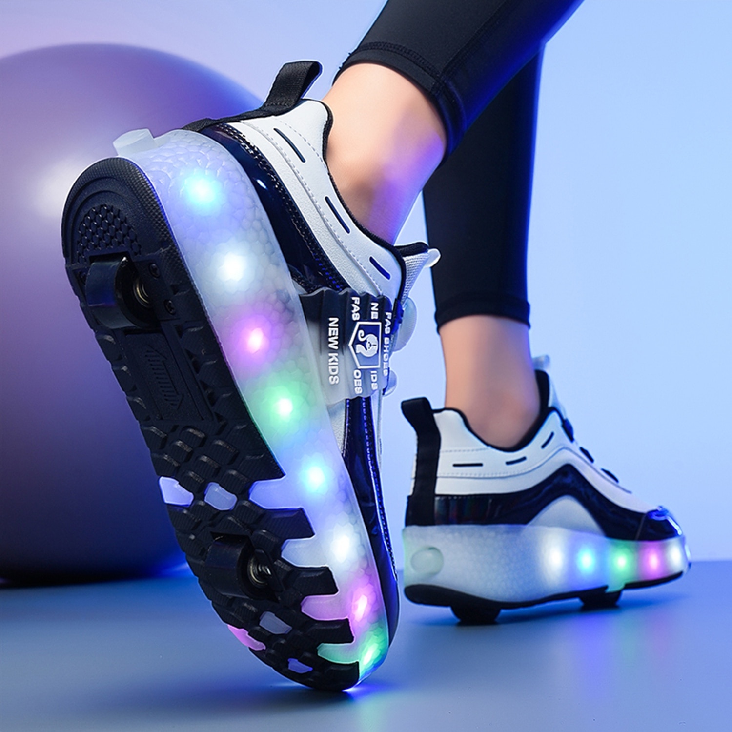 Role pentru copii,2 roti, cu roti detasabile patine sport, Cu LED ...