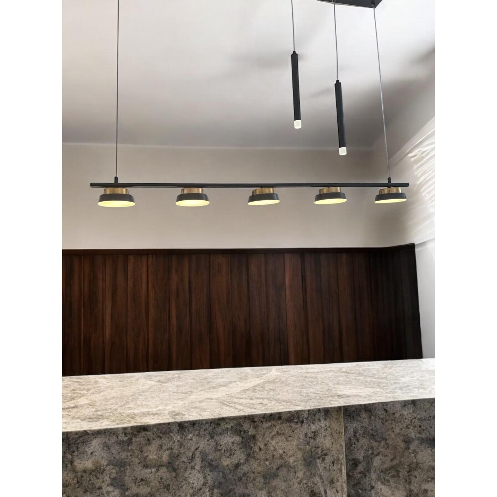 Lustra suspendata dining LED, 120 cm, cu 5 spoturi si 2 pendule, negru ...