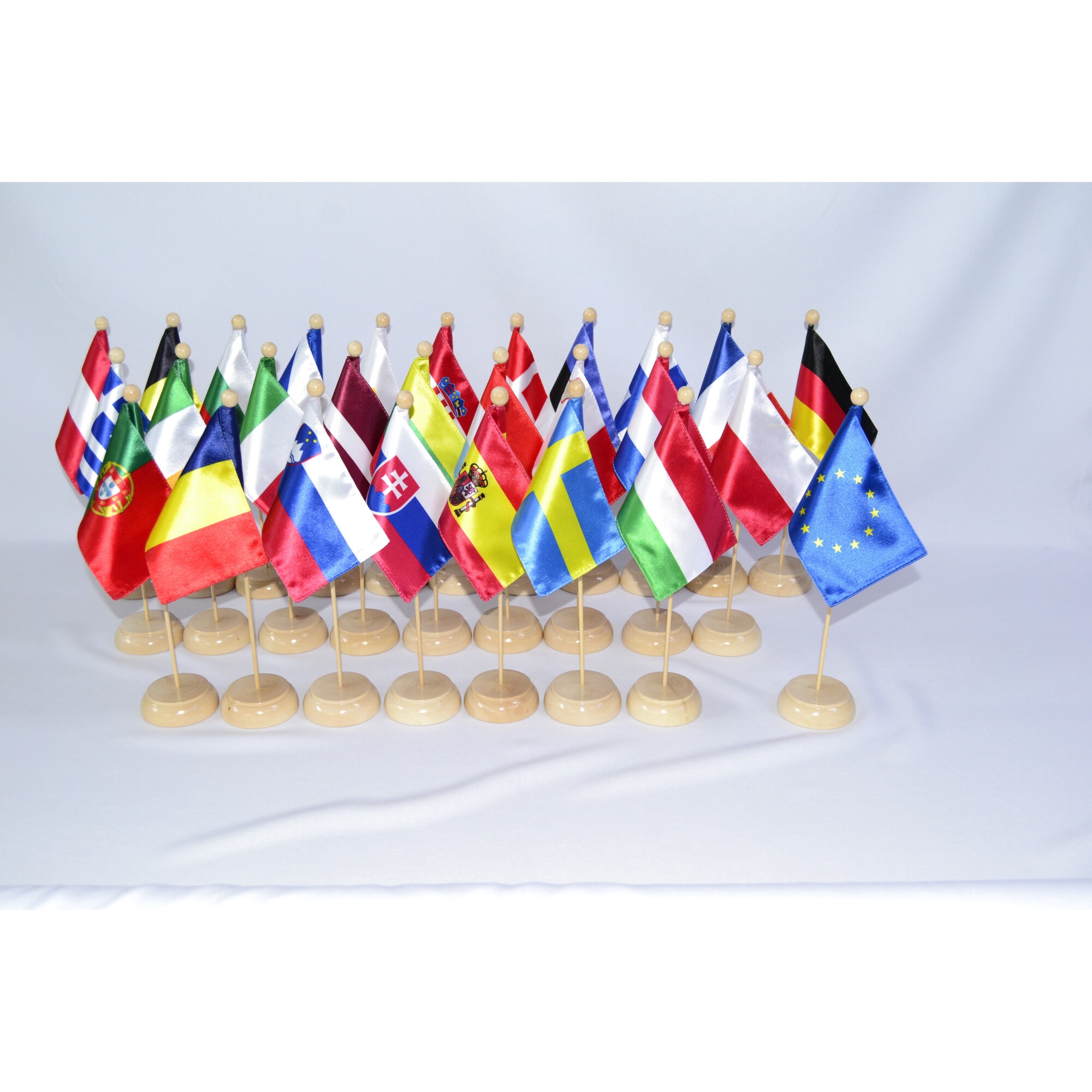 Set - stegulete TARILE MEMBRRE UE - satin 15 x 10 cm + suport lemn ...