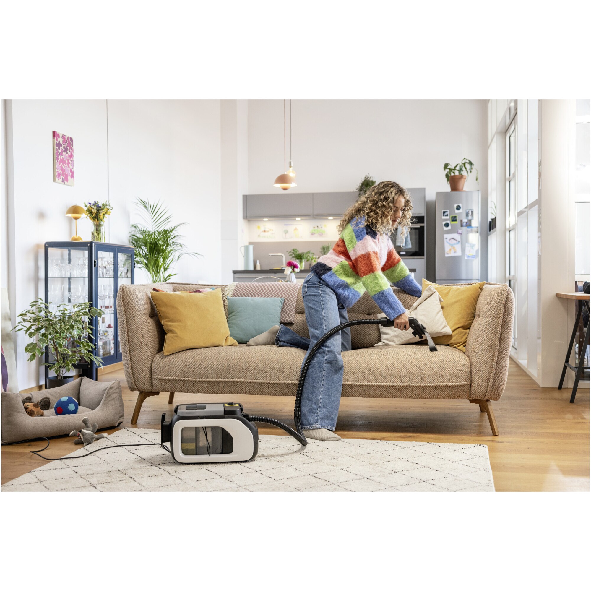 Aspirator cu spalare prin injectie-extractie Karcher SE 3 Compact Home ...