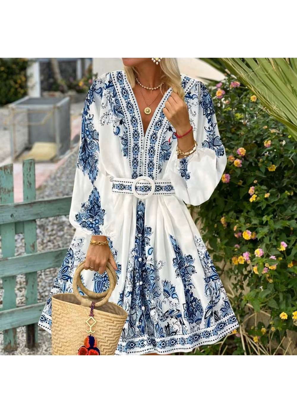 Rochie cu motive traditionale balcanice, albastru, marimea L - eMAG.ro