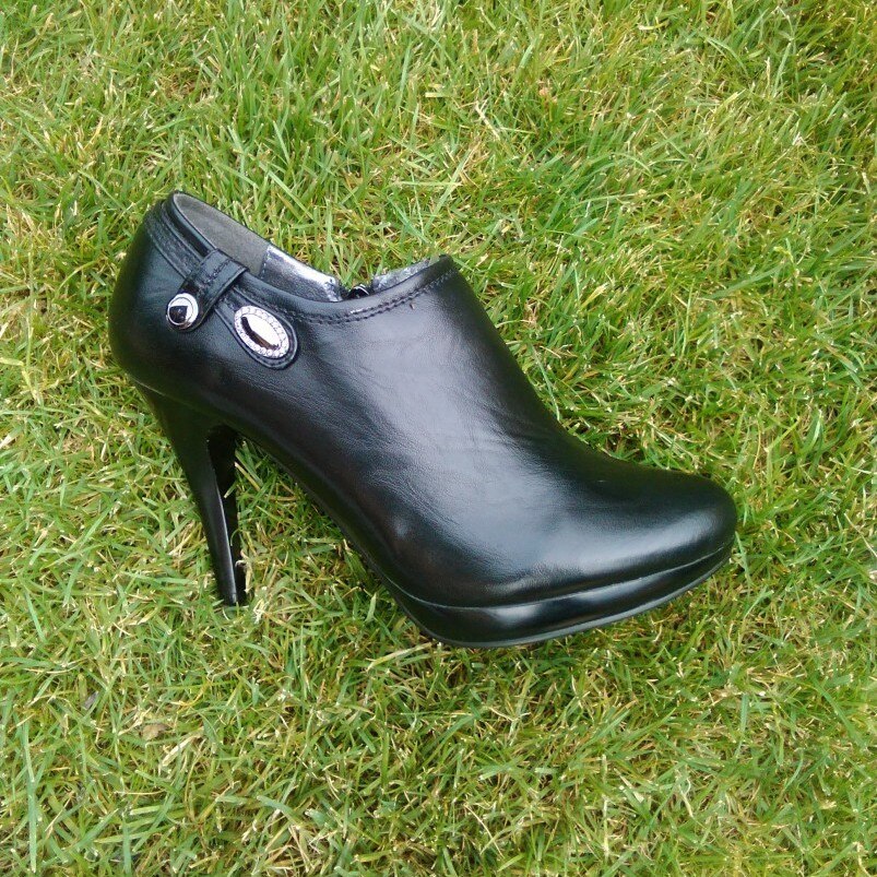 Botine moderne cu insertie tip brosa si fermoar,D&J Exclusive,Negru, 39 ...