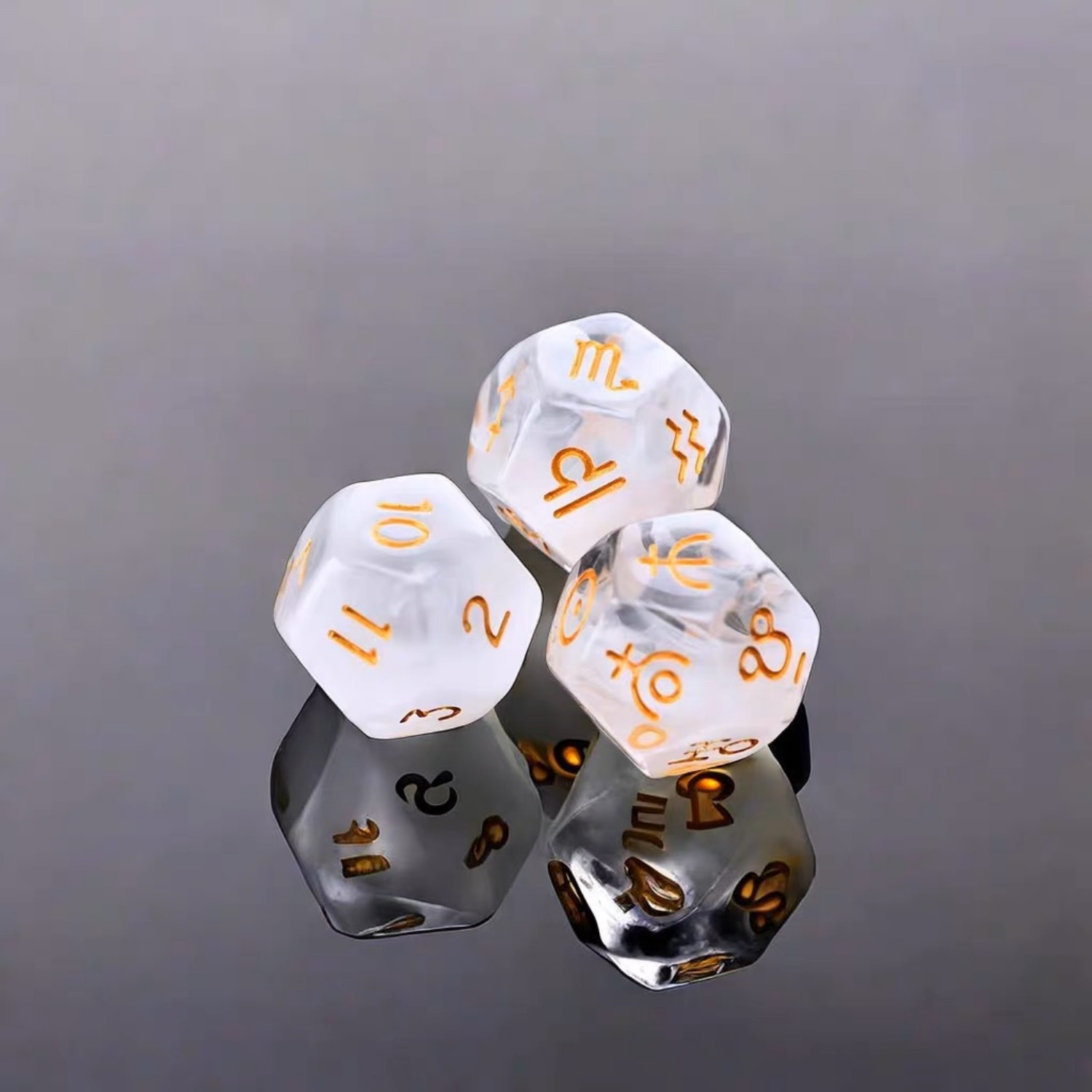 Set de zaruri pentru divinatie astrologica, cu sclipici, 3 zaruri cu 12 ...