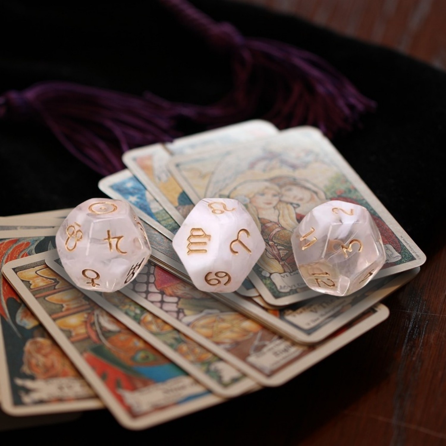 Set de zaruri pentru divinatie astrologica, cu sclipici, 3 zaruri cu 12 ...