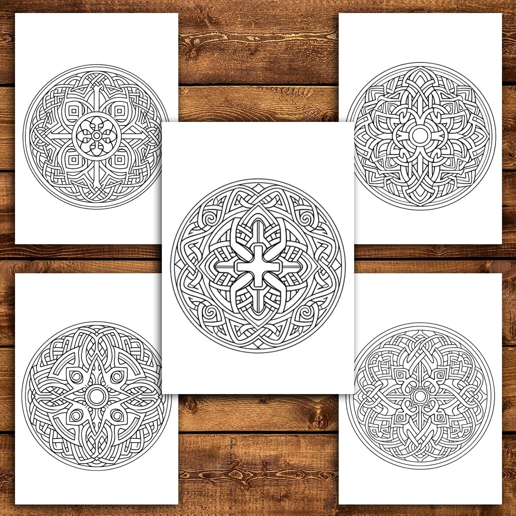 Carte de colorat antistres, 50 de ilustratii Mandale cu Tipare Celtice ...