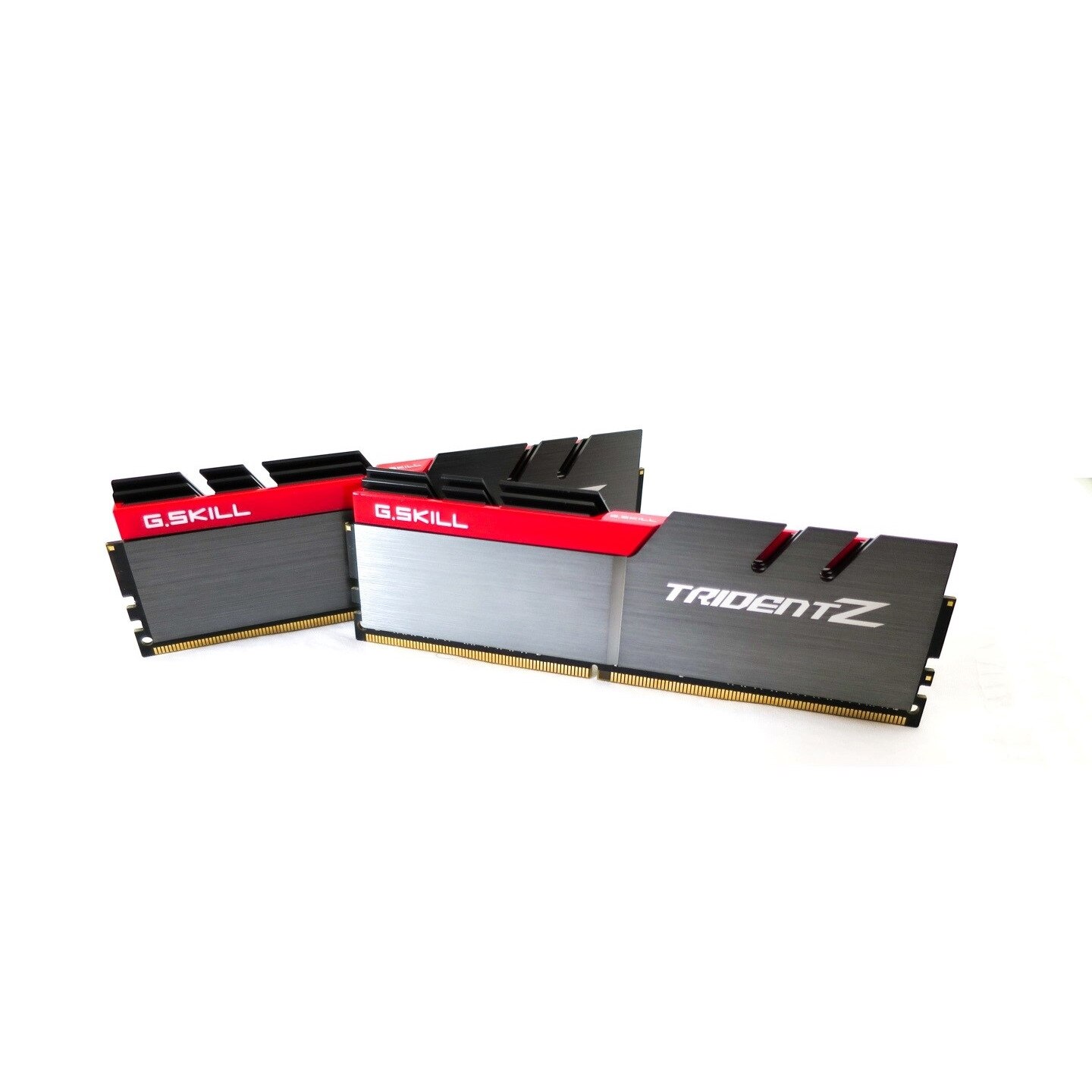 KIT RAM DDR4, G.Skill, 16GB 3200MHz TridentZ, F4-3200C15D-16GTZ - eMAG.ro