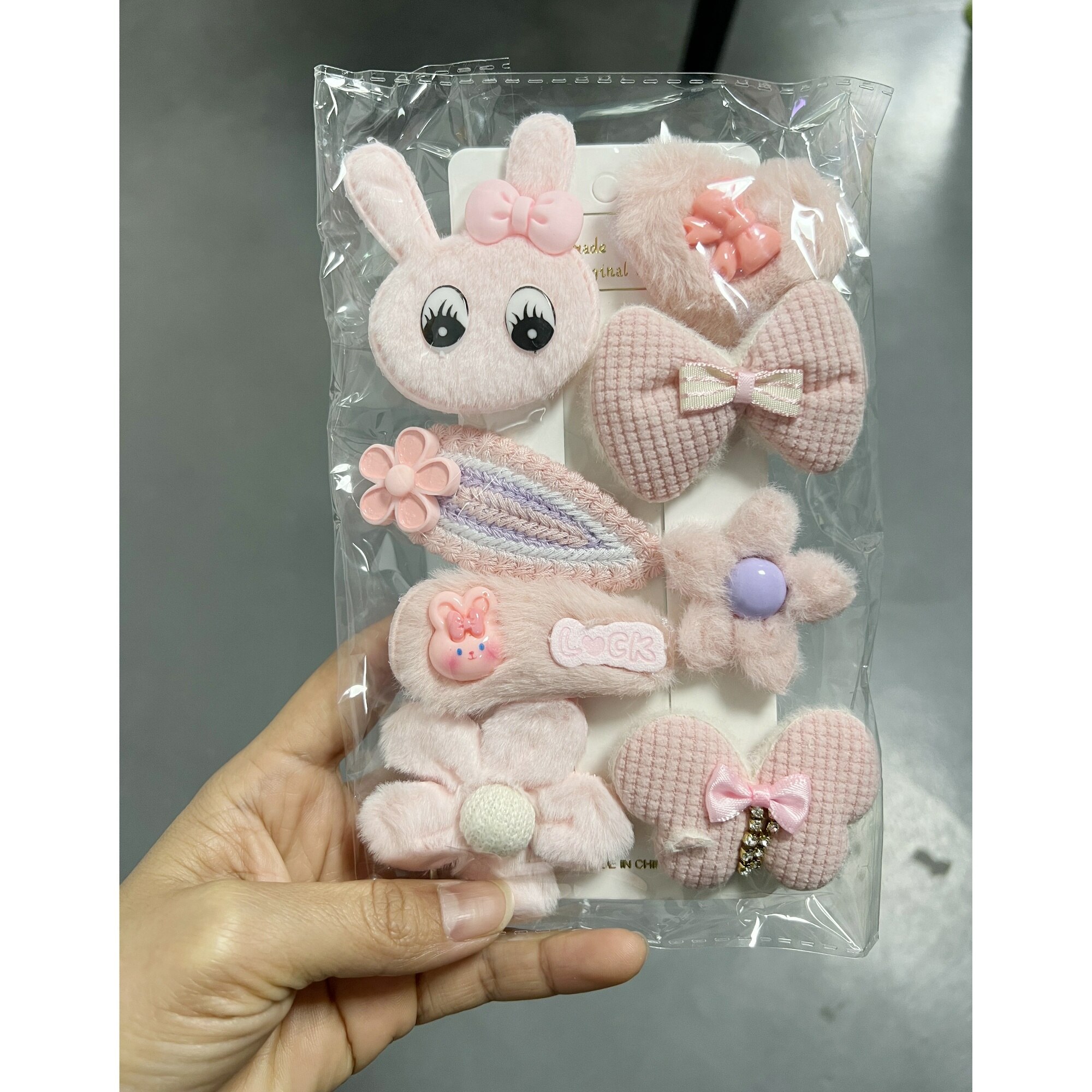 Set 8 agrafe de par pentru copii, tip cleme in diferite modele si ...