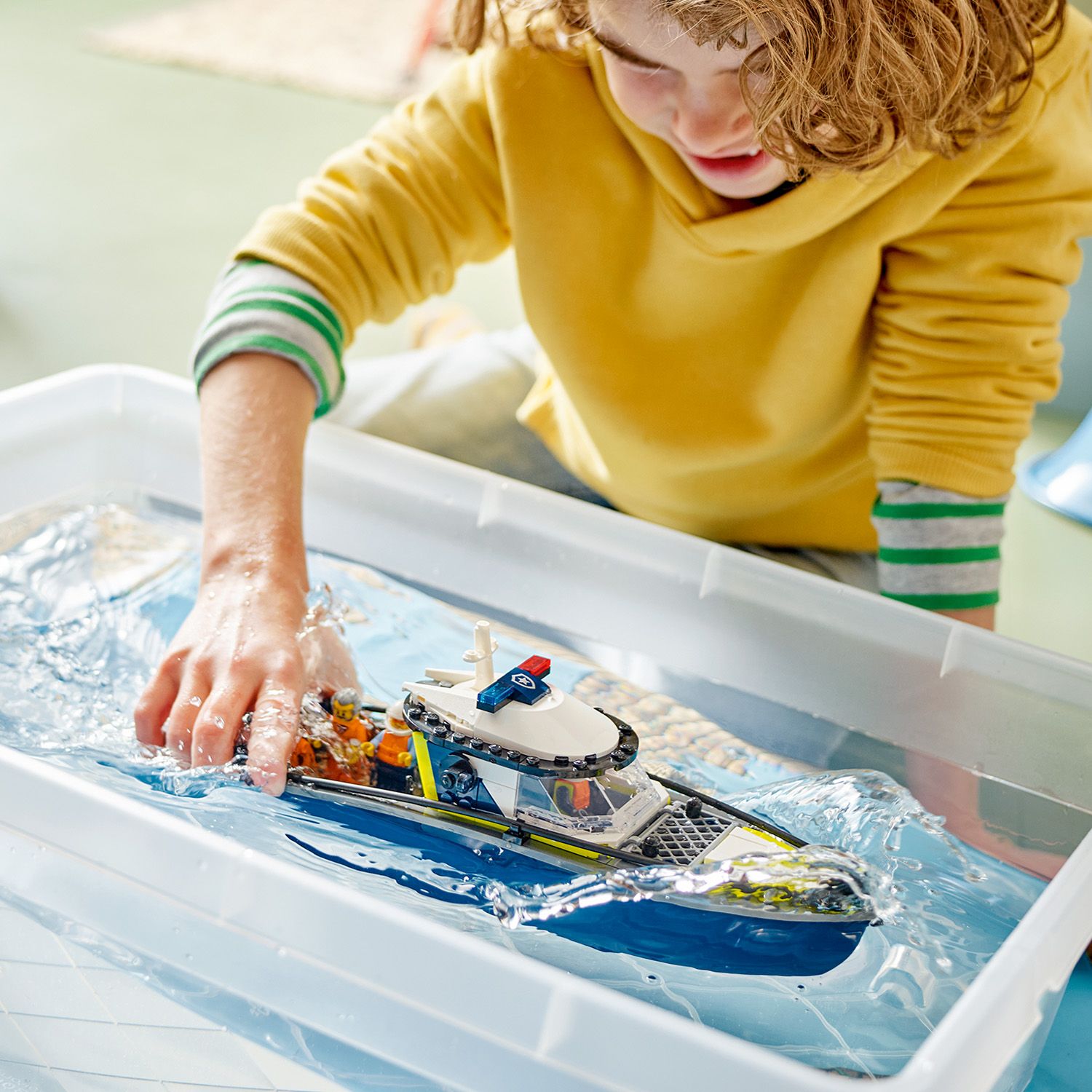 LEGO® City - Urmarire cu barca de politie 60456, 264 piese - eMAG.ro