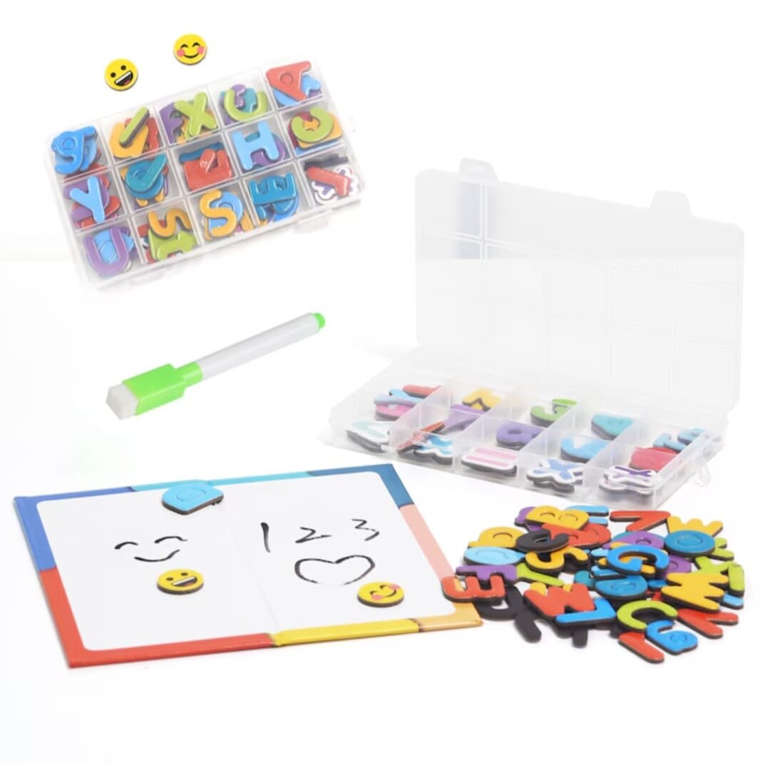 Joc educational cu tabla magnetica, Cutiuta cu 130 litere magnetice din ...
