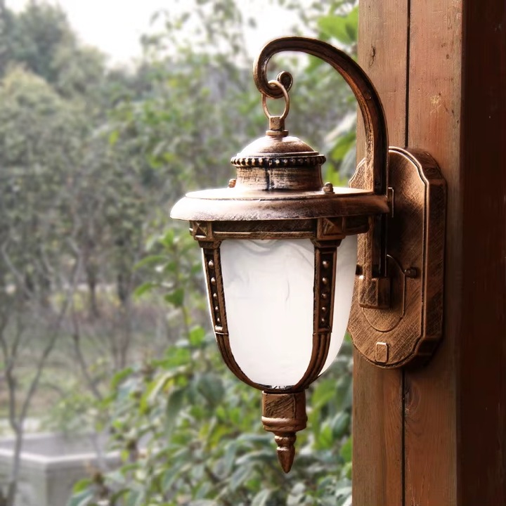 Felinar vintage, pentru exterior, montaj pe perete, dulie E27, bec max ...