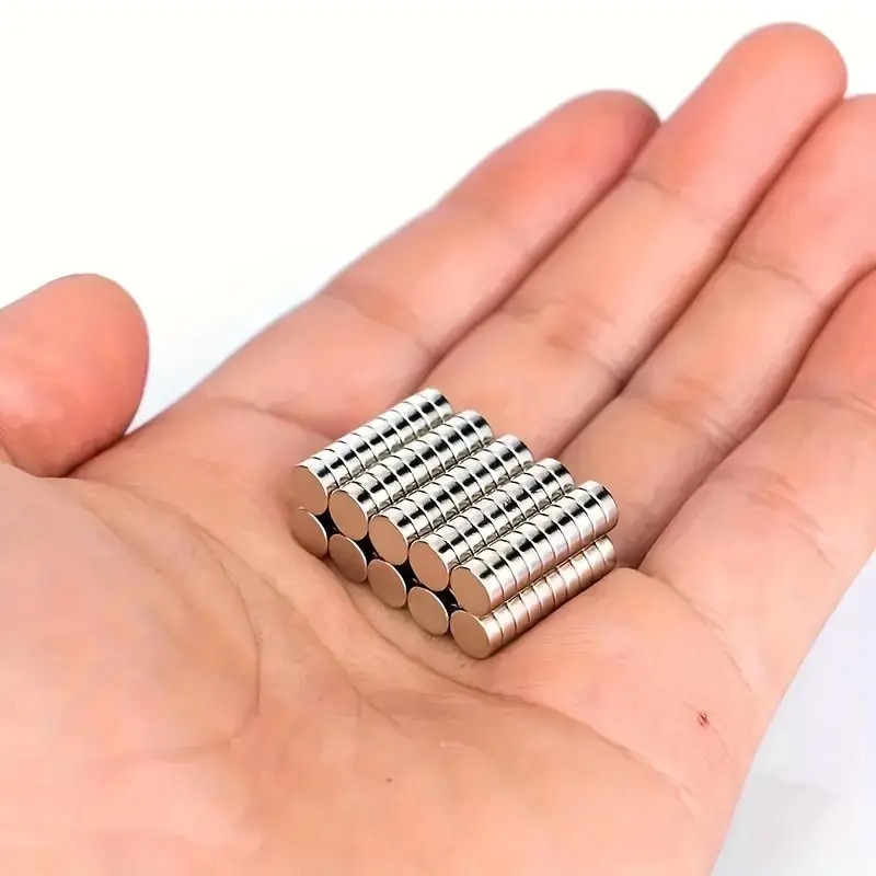 Set magneti rotunzi puternici Neodim 6x2 mm, argintii - 50 buc - eMAG.ro