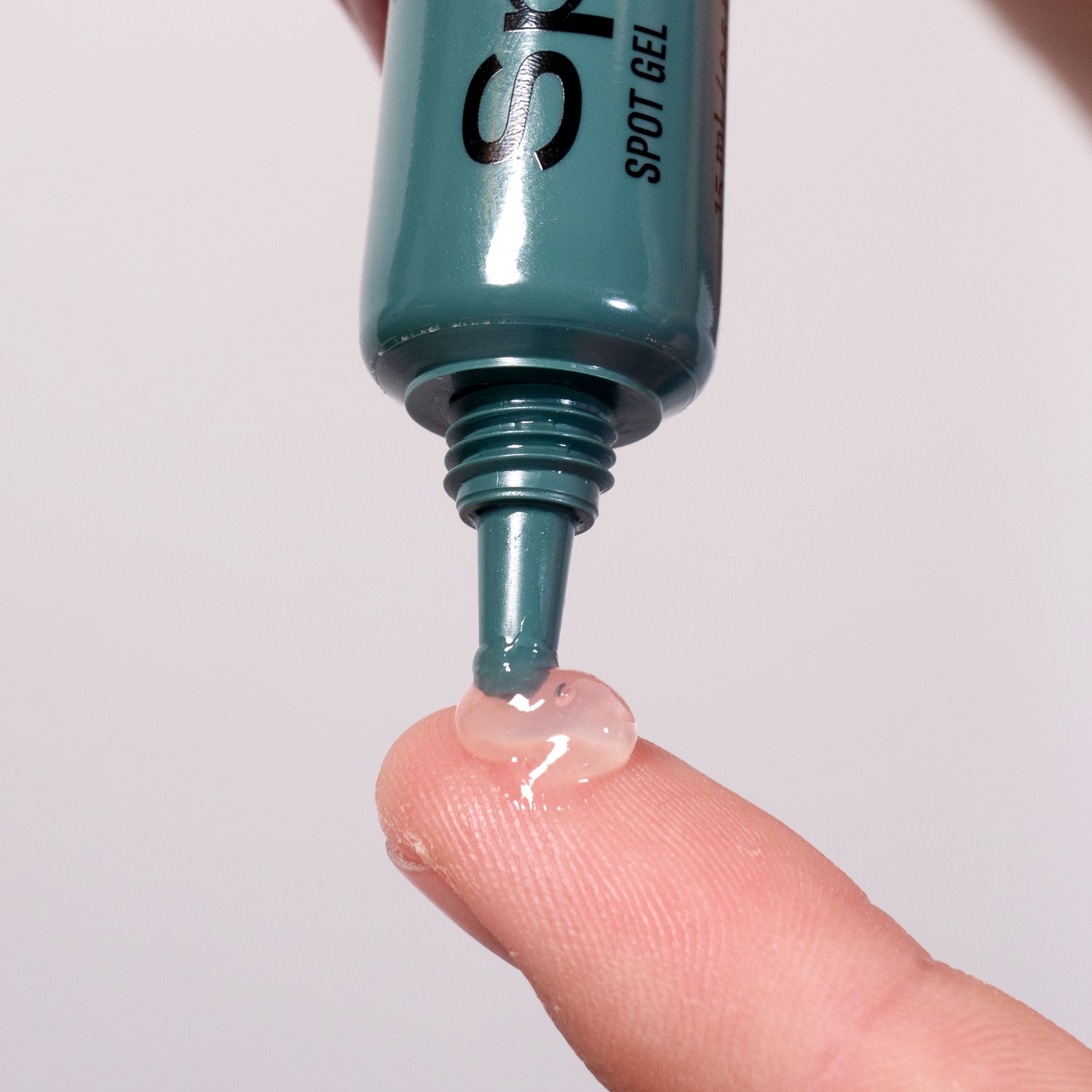 GYB Spotlight – Tratament Rapid pentru Cosuri cu acid salicilic 2% ...