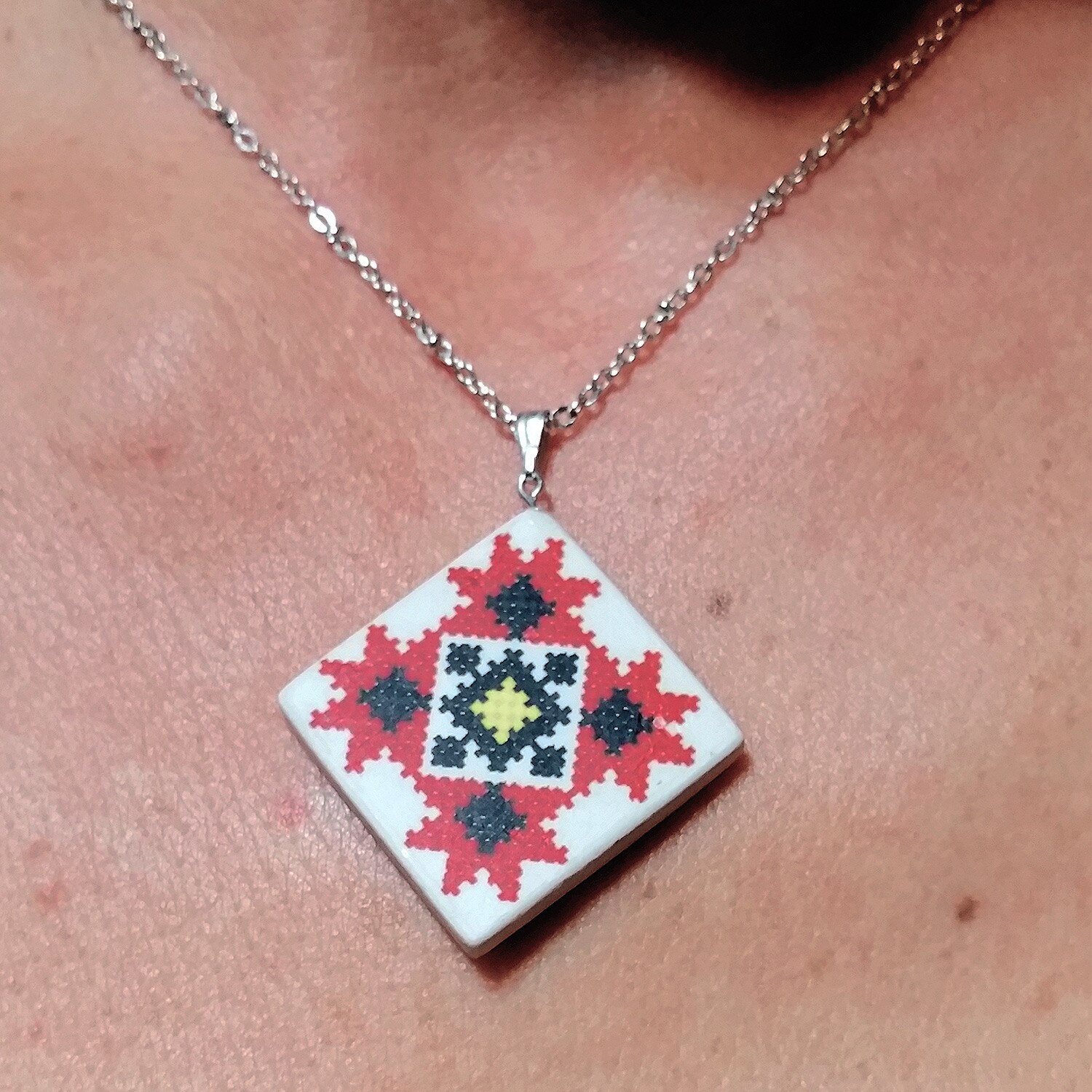 GANELLI kerámia medál román nemzeti motívumokkal Munténiából, Breaza ...