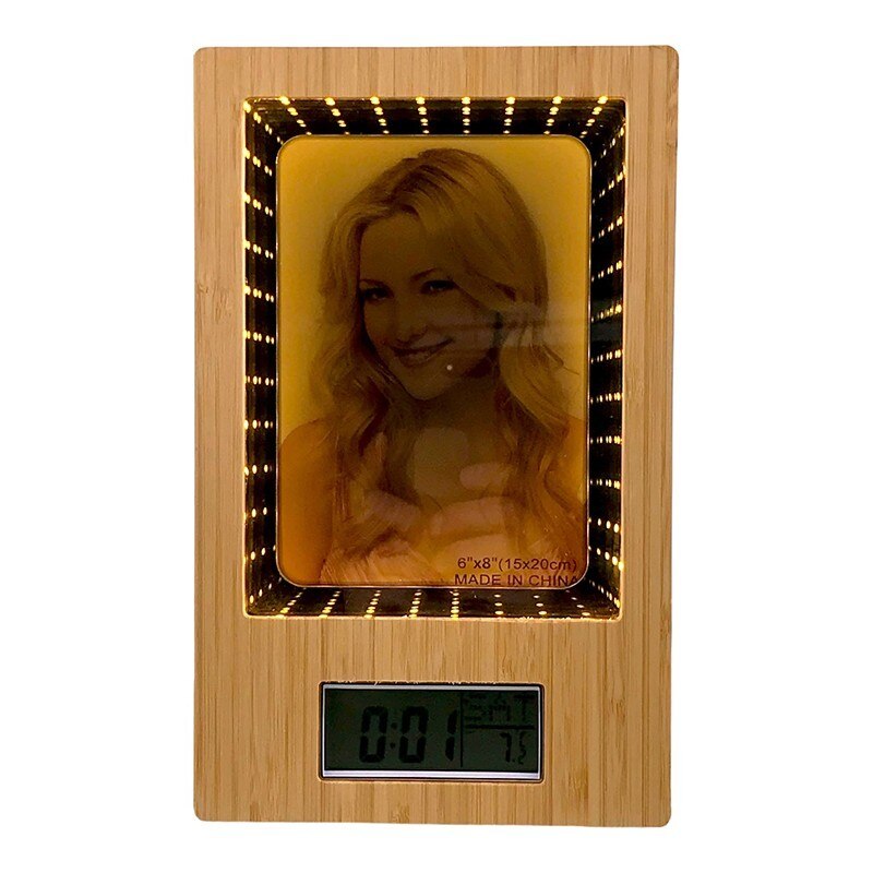 Rama foto din lemn cu ceas electronic si spatiu pentru o fotografie, cu ...