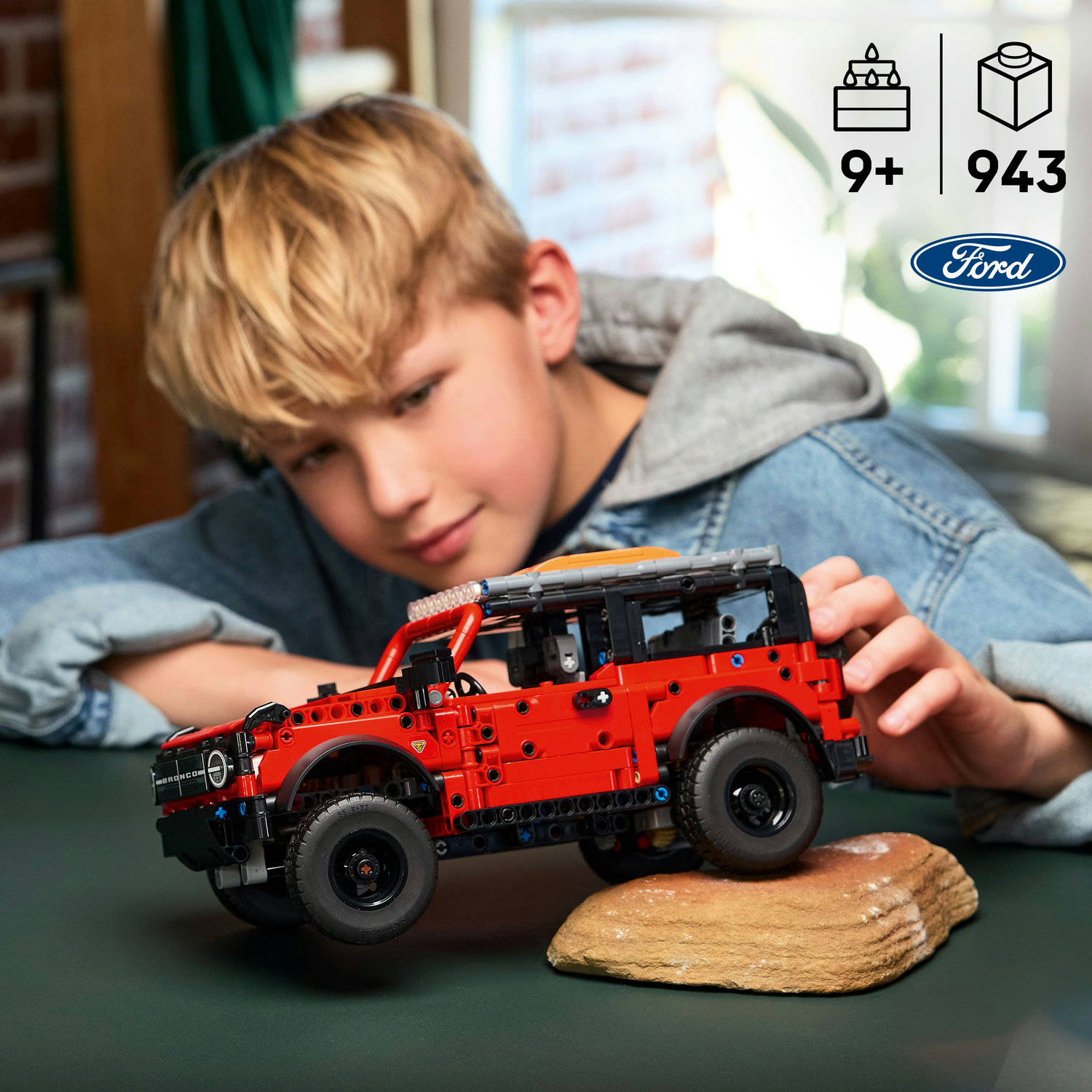 LEGO® Technic - SUV Ford Bronco® 42213, 943 piese - eMAG.ro