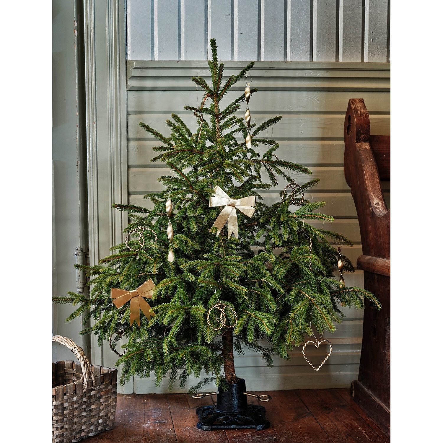 Suport pentru brad, Skandi, 20x20cm, fonta, stil loft, capacitate max. trunchi 6,5cm - eMAG.ro