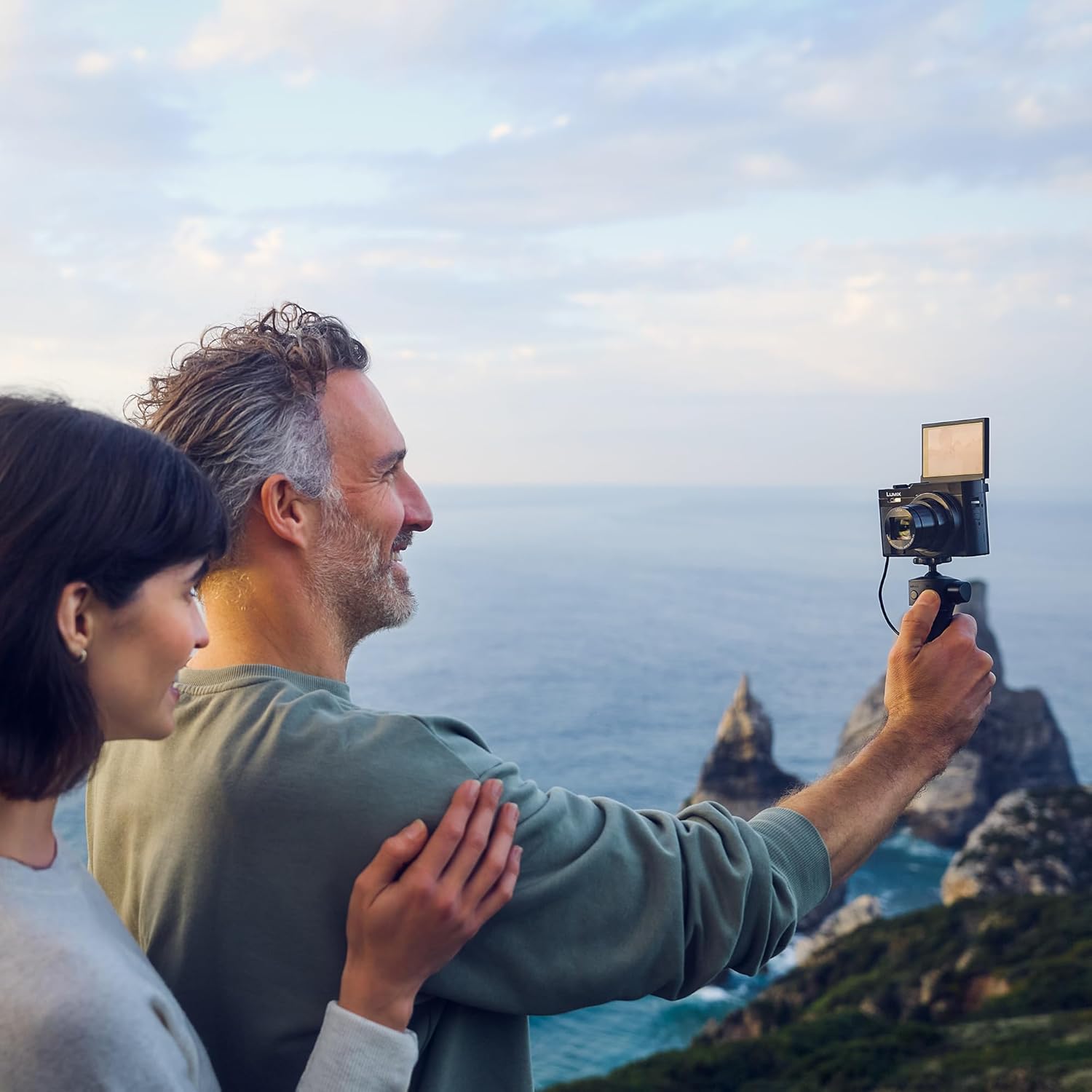 Camera foto compacta de calatorie Panasonic LUMIX DC-TZ99E-S, obiectiv ...