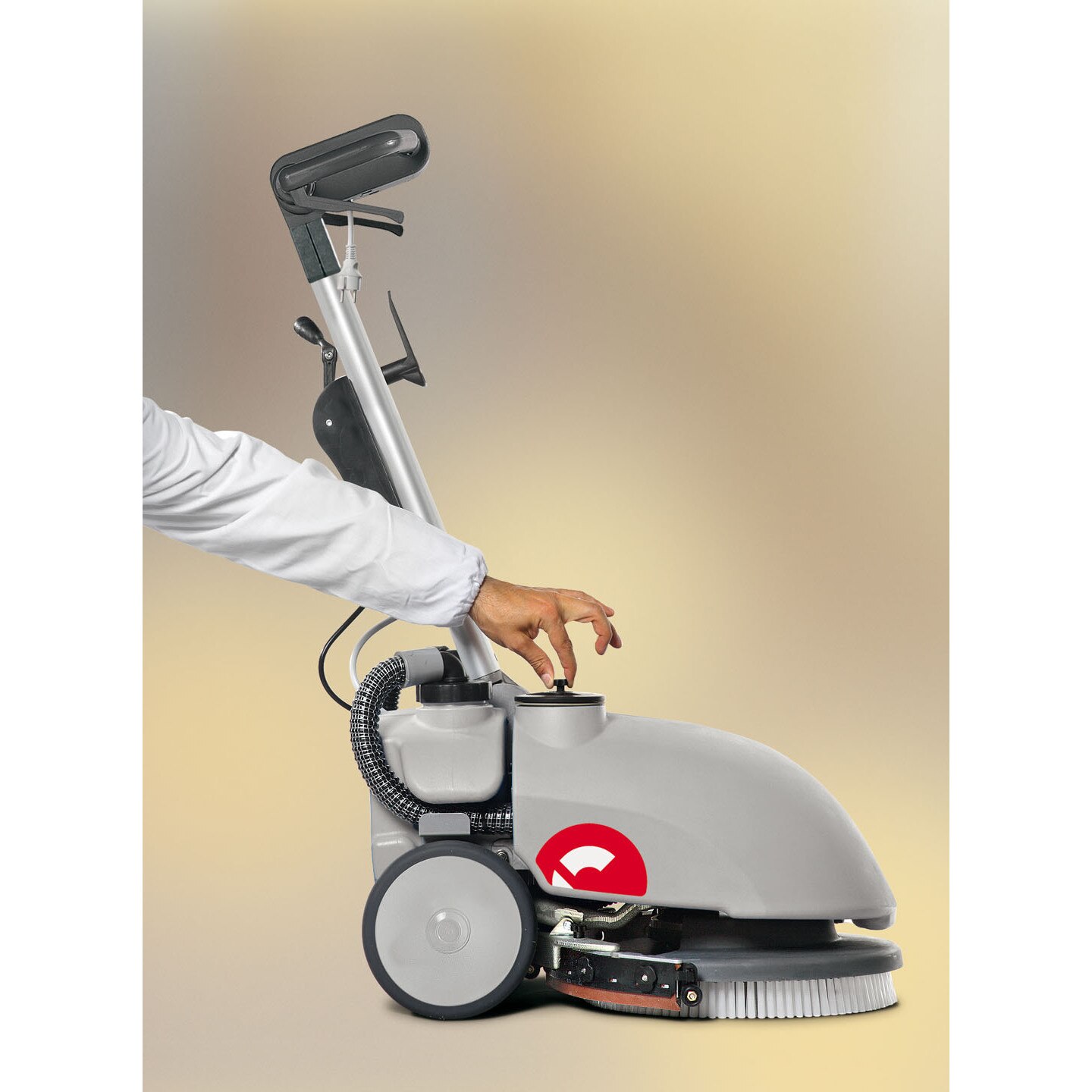 Masina de spalat si aspirat pardoseli COMAC VISPA 35E complet echipata ...