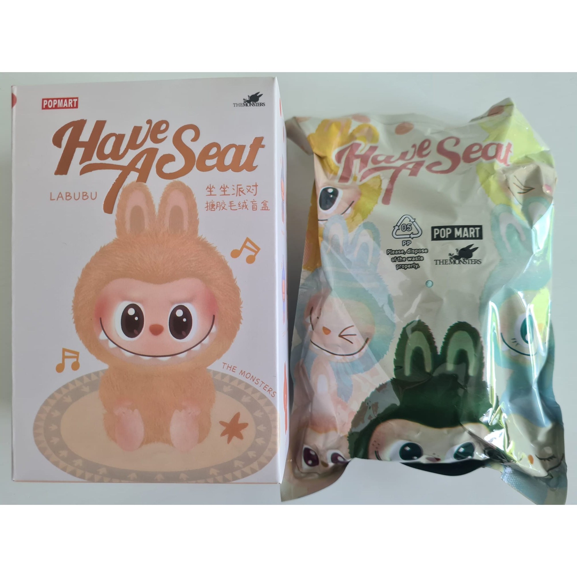 Jucarie de Plus Labubu, Blind Box, Micutul Monstru Pufos 15 cm - eMAG.ro