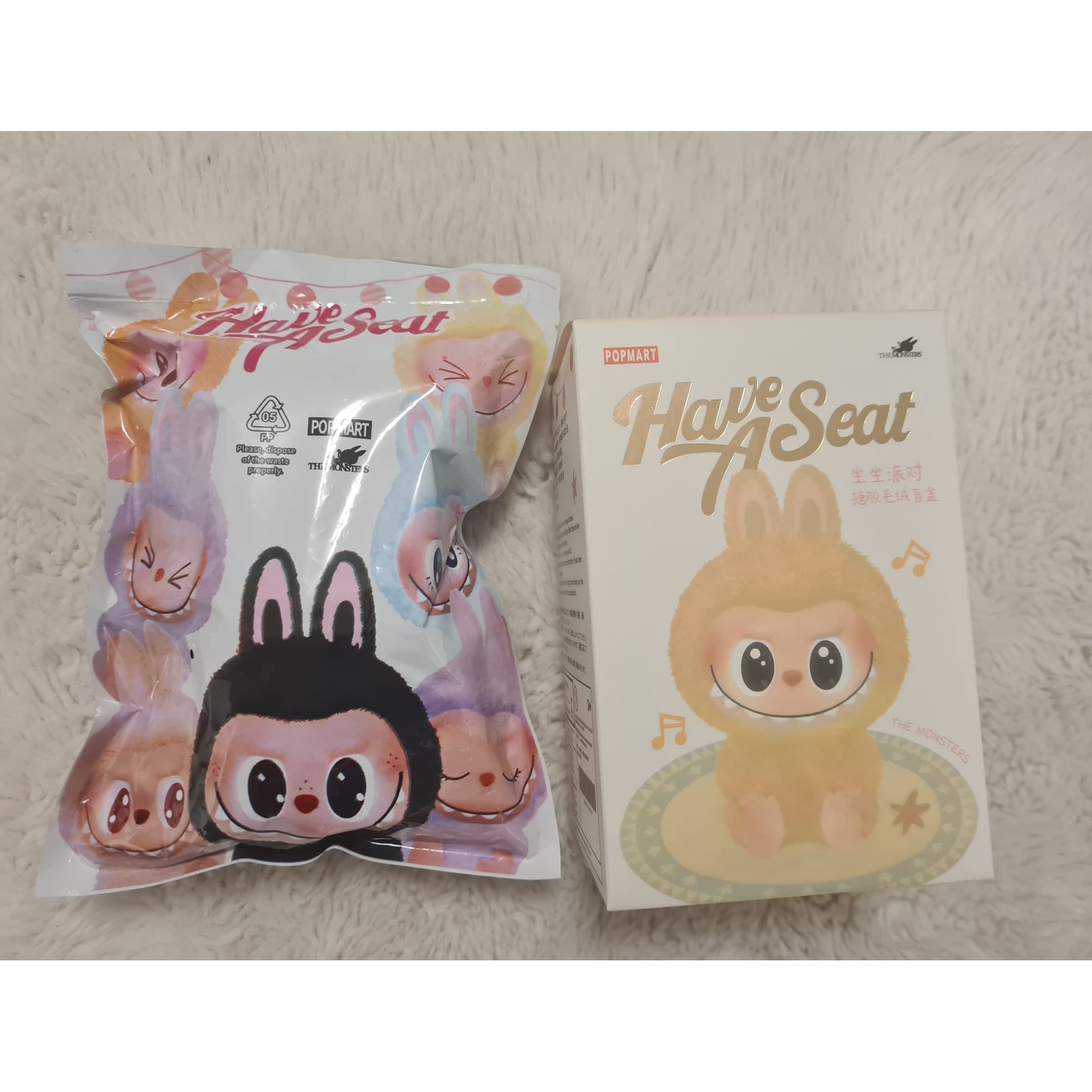 Jucarie de Plus Labubu, Blind Box, Micutul Monstru Pufos 15 cm - eMAG.ro