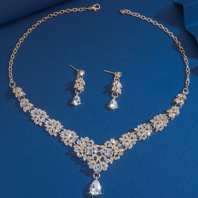 Set bijuterii dama - colier si cercei, pietre stras, elegante, pentru ...