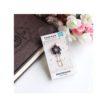 Marcaj de aur in stil vintage in negru - eMAG.ro