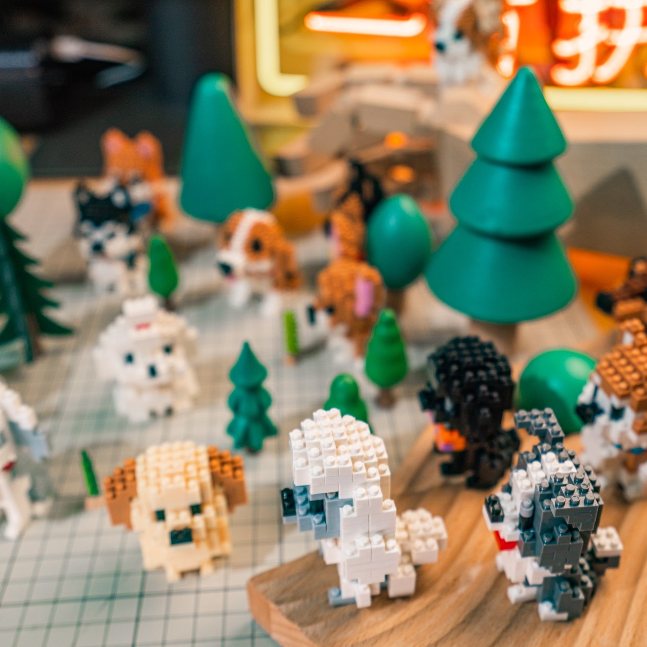 Set de blocuri de constructie in forma de caine, ZUOXIA, 200+ piese ...