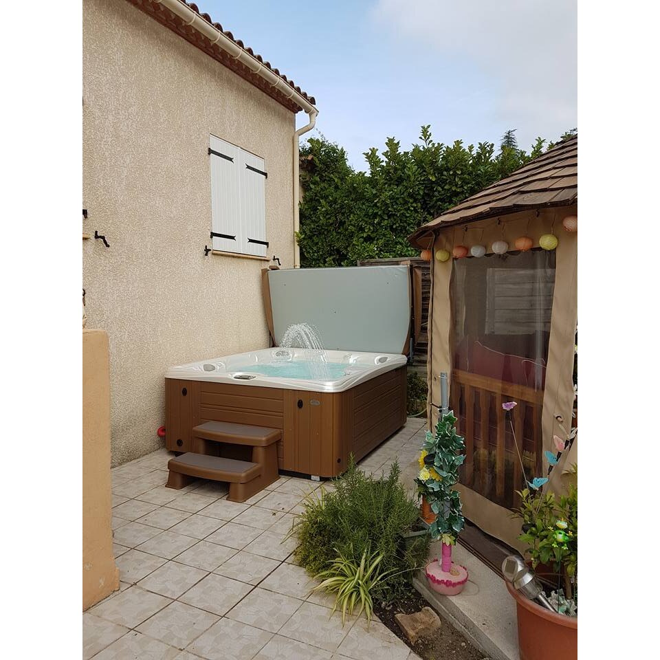 Jacuzzi Caldera Spas Martinique, 226x193x86 cm, 5 locuri, teak, white ...