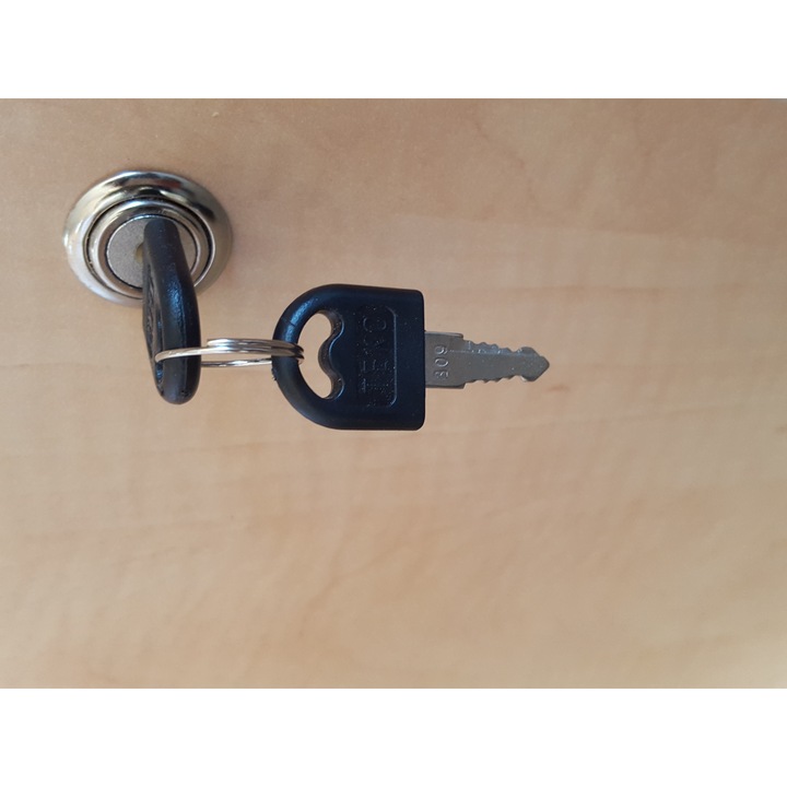 Yala birou cu butuc si 2 chei - eMAG.ro