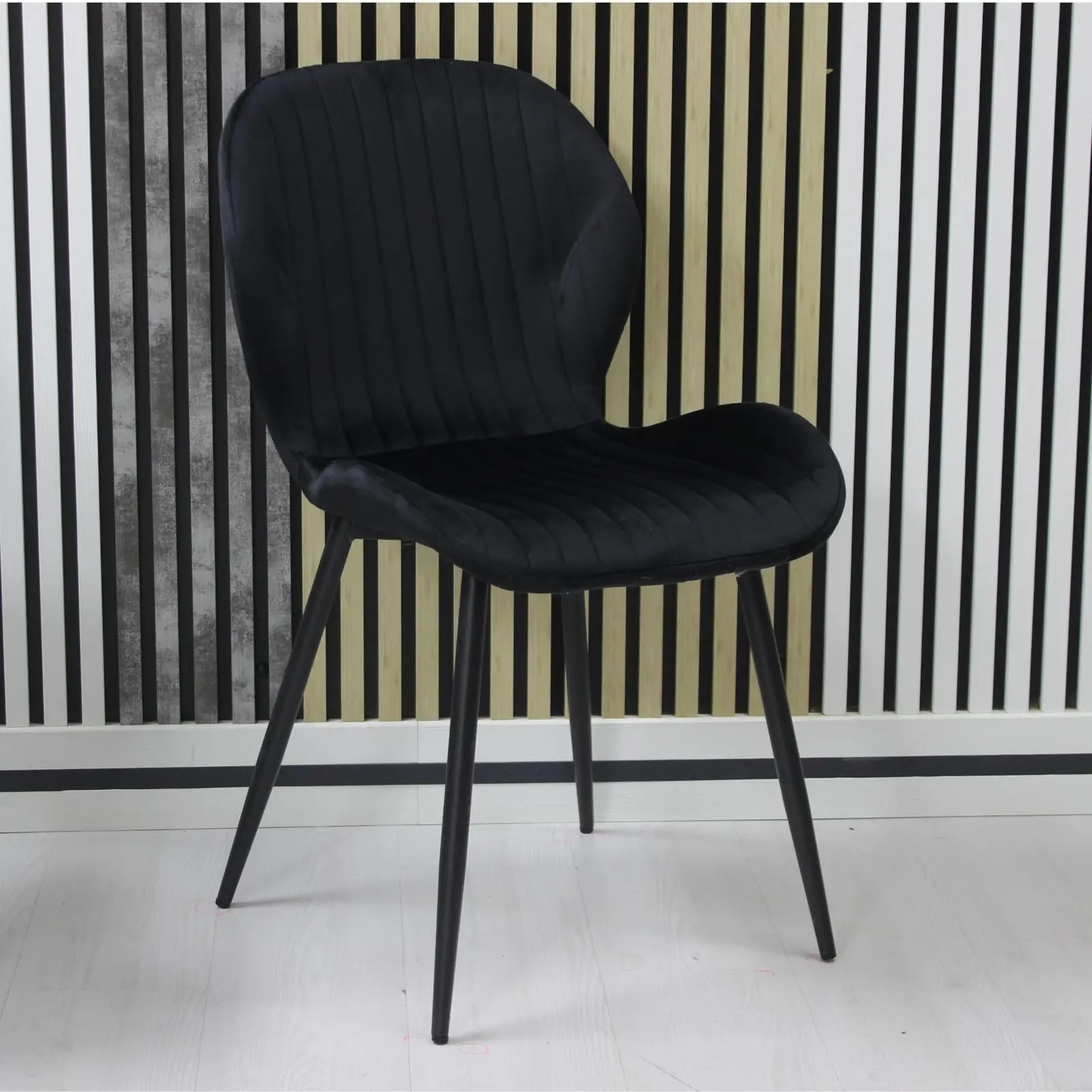 Set masa extensibila Roma Negru Marmorat cu 6 scaune Opal Negru ...